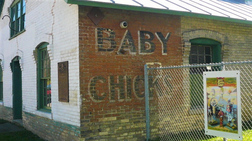 Forgotten Galicia - Ghost Signs in Baraboo, Wisconsin