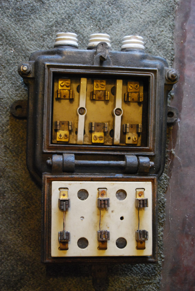 Forgotten Galicia - Electricity Comes to Lviv's Residential Buildings ...